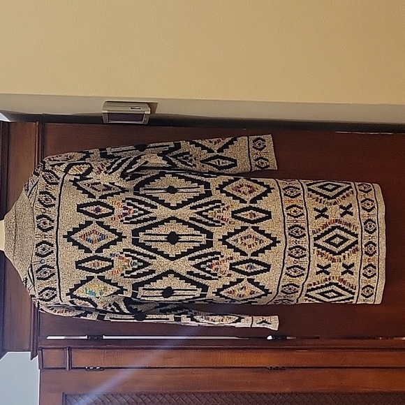 Northern Angel | Sweaters | Northern Angel Gray Aztec Print Longline ...
